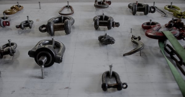 What Is the Difference: Qualified vs. Certified Rigger